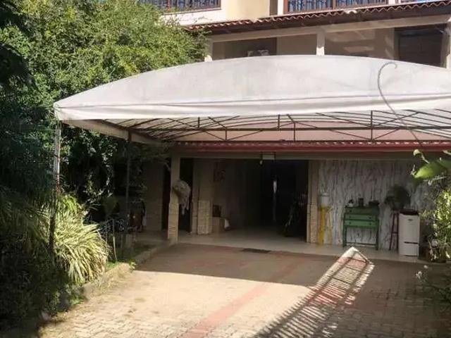 Casa / Sobrado para Venda em Canoas/RS Niterói 4 Quartos