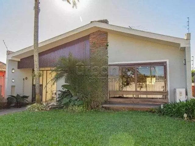 Casa / Sobrado para Venda em Canoas/RS Niterói 4 Quartos