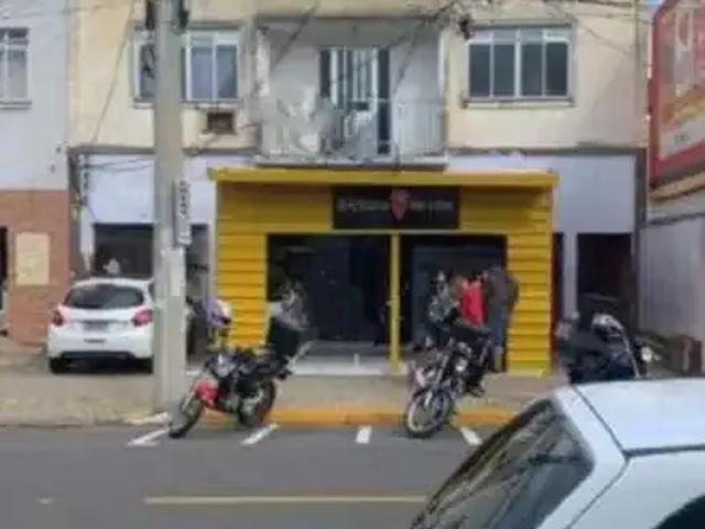 Casa / Sobrado para Venda em Canoas/RS Niterói 5 Quartos