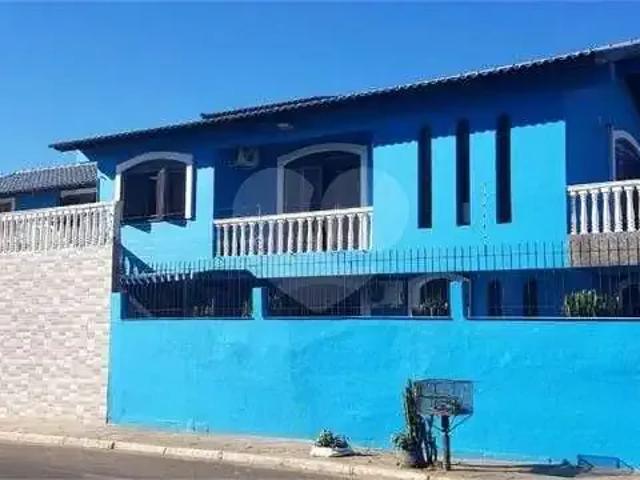 Casa / Sobrado para Venda em Canoas/RS Niterói 5 Quartos