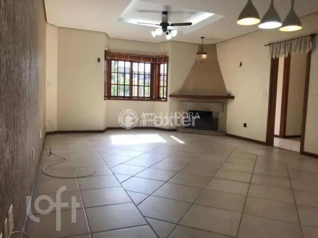 Casa / Sobrado para Venda em Canoas/RS Niterói 5 Quartos