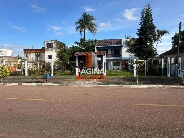 Casa / Sobrado para Venda em Canoas/RS Niterói 5 Quartos