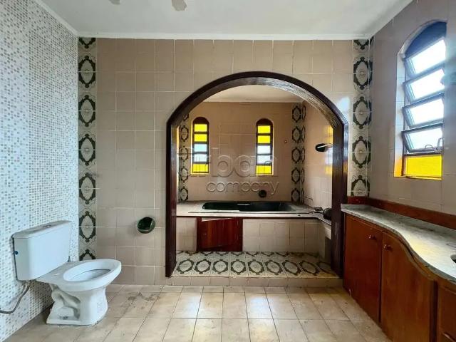 Casa / Sobrado para Venda em Canoas/RS Niterói 5 Quartos
