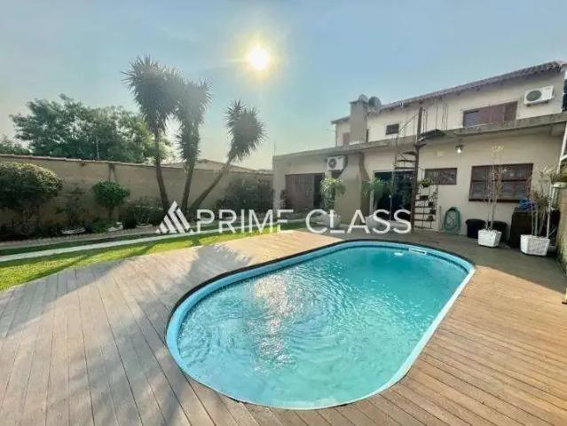Casa / Sobrado para Venda em Canoas/RS Niterói 5 Quartos