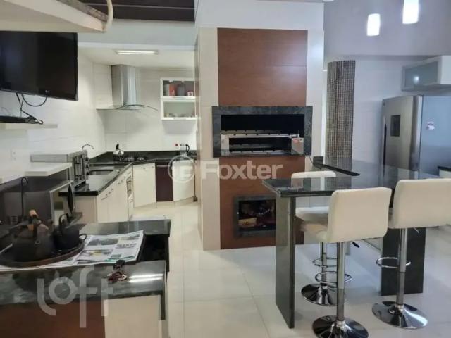 Casa / Sobrado para Venda em Canoas/RS Niterói 6 Quartos