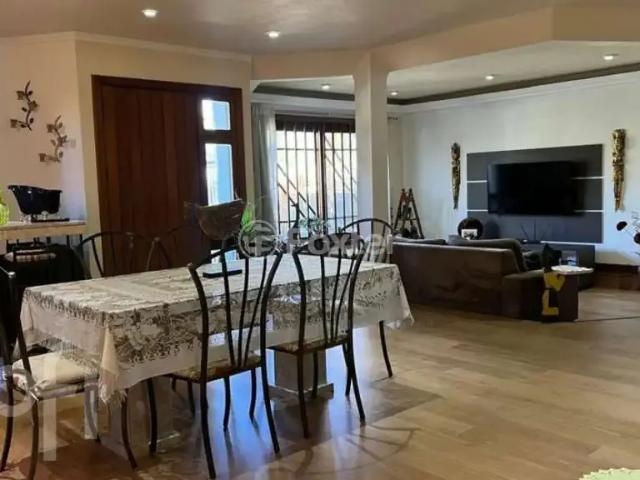 Casa / Sobrado para Venda em Canoas/RS Nossa Senhora das Graças 3 Quartos