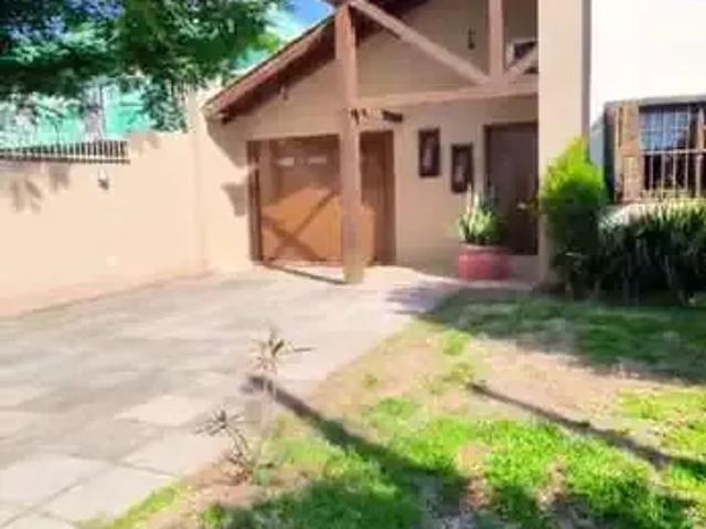 Casa / Sobrado para Venda em Canoas/RS Nossa Senhora das Graças 3 Quartos