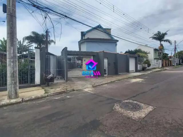 Casa / Sobrado para Venda em Canoas/RS Nossa Senhora das Graças 3 Quartos