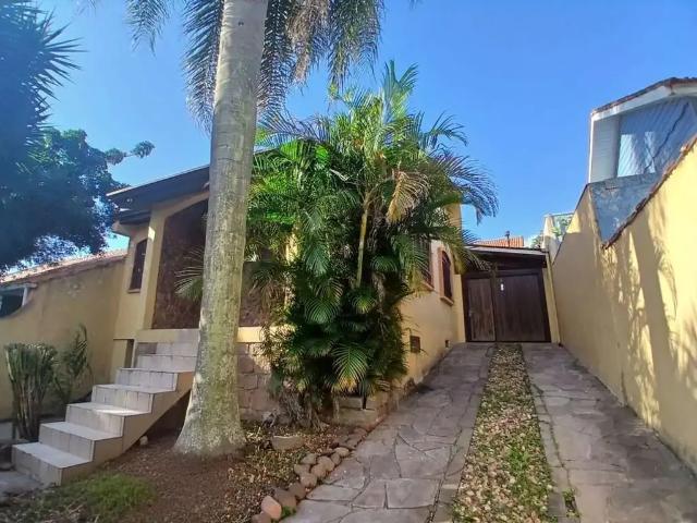 Casa / Sobrado para Venda em Canoas/RS Nossa Senhora das Graças 3 Quartos