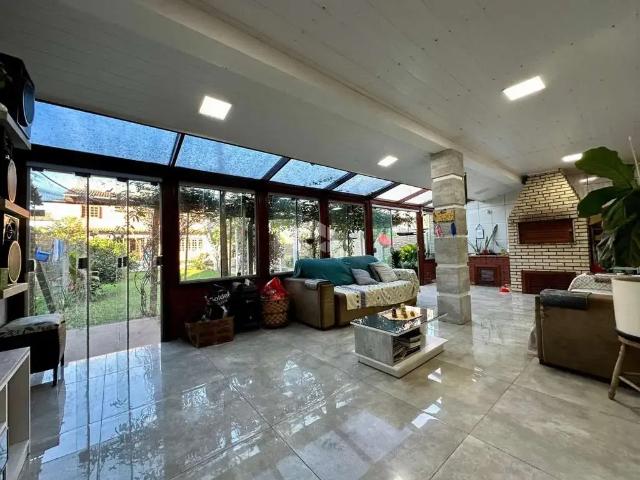 Casa / Sobrado para Venda em Canoas/RS Nossa Senhora das Graças 4 Quartos