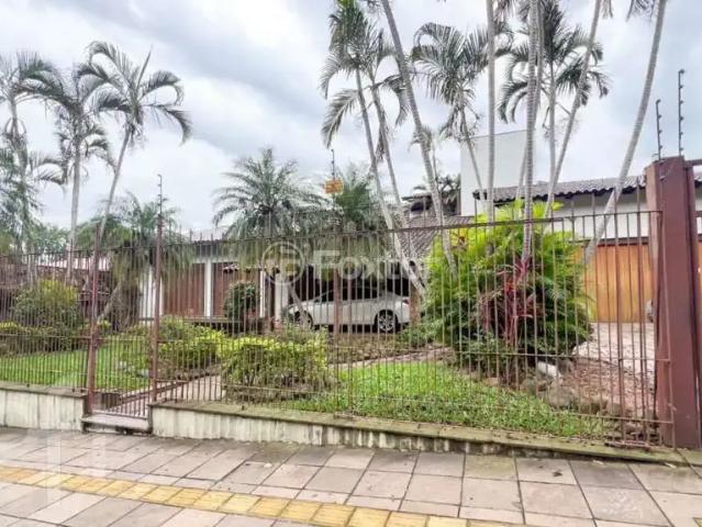 Casa / Sobrado para Venda em Canoas/RS Nossa Senhora das Graças 5 Quartos
