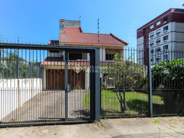 Casa / Sobrado para Venda em Canoas/RS Nossa Senhora das Graças 6 Quartos