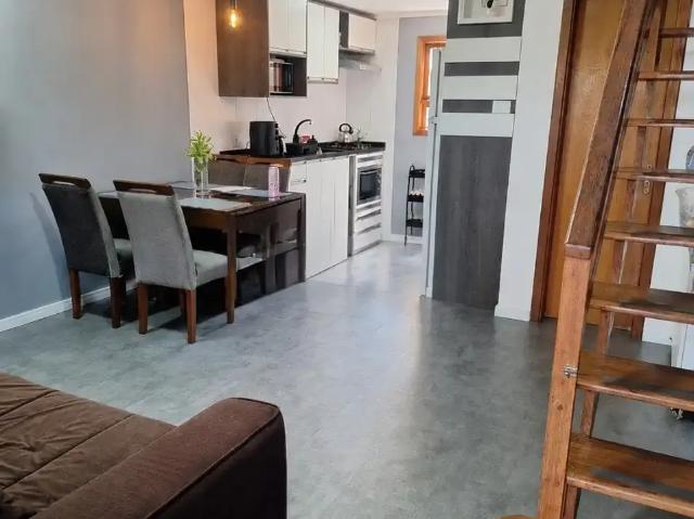 Casa / Sobrado para Venda em Canoas/RS Olaria 2 Quartos