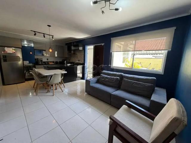 Casa / Sobrado para Venda em Canoas/RS Olaria 2 Quartos