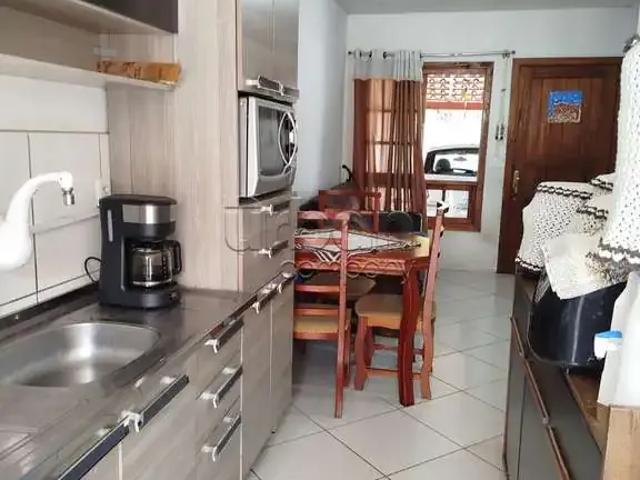 Casa / Sobrado para Venda em Canoas/RS Olaria 2 Quartos