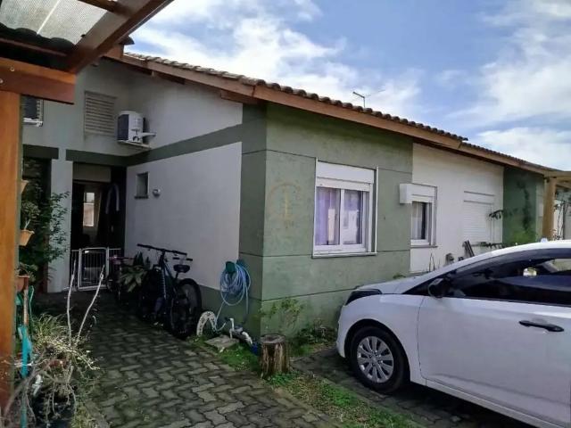 Casa / Sobrado para Venda em Canoas/RS Olaria 2 Quartos