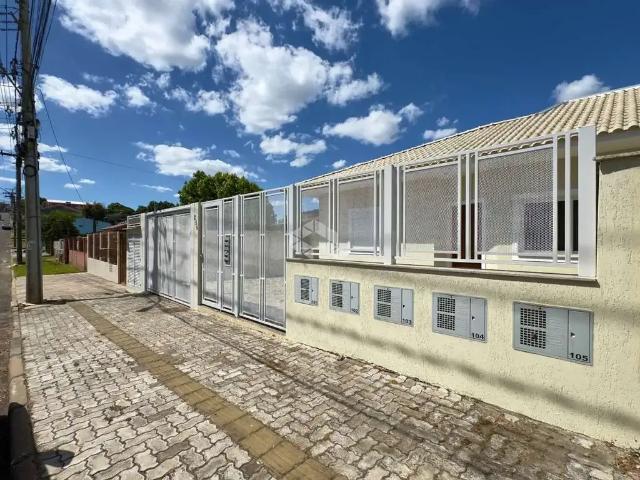 Casa / Sobrado para Venda em Canoas/RS Olaria 2 Quartos
