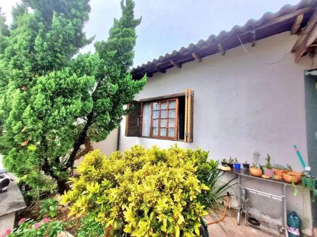 Casa / Sobrado para Venda em Canoas/RS Olaria 2 Quartos