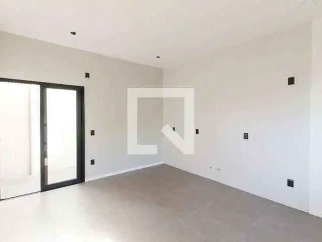 Casa / Sobrado para Venda em Canoas/RS Olaria 2 Quartos