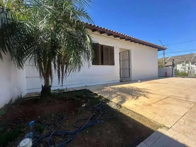 Casa / Sobrado para Venda em Canoas/RS Olaria 2 Quartos