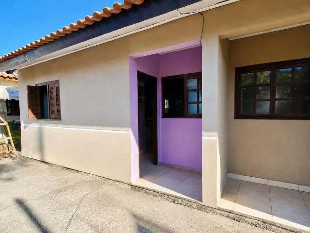 Casa / Sobrado para Venda em Canoas/RS Olaria 2 Quartos