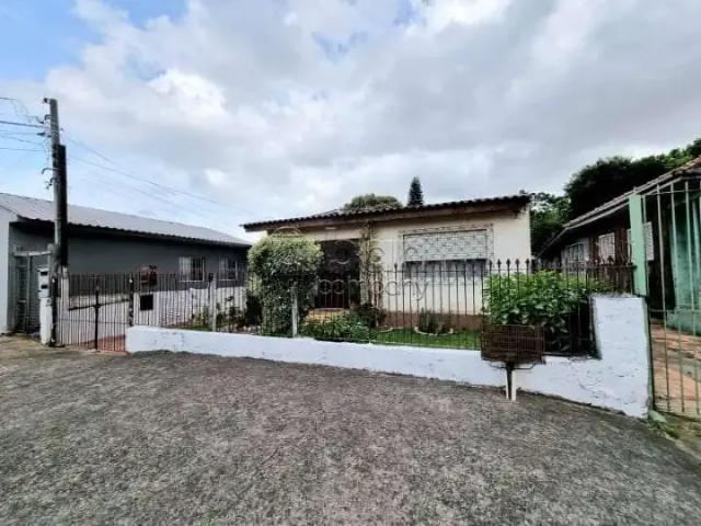 Casa / Sobrado para Venda em Canoas/RS Rio Branco 5 Quartos