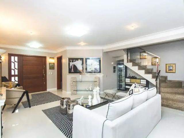 Casa / Sobrado para Venda em Canoas/RS São José 4 Quartos