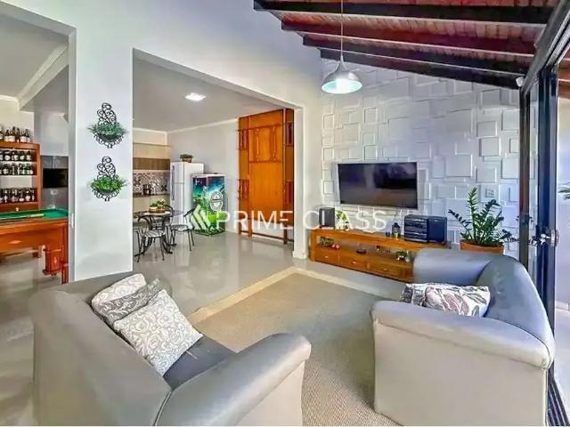 Casa / Sobrado para Venda em Canoas/RS São José 4 Quartos