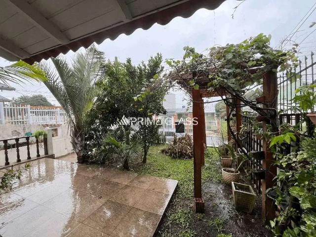 Casa / Sobrado para Venda em Canoas/RS São José 4 Quartos