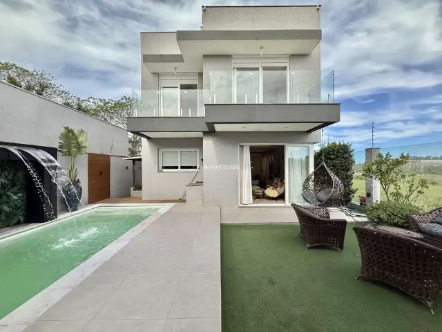 Casa / Sobrado para Venda em Canoas/RS São José 4 Quartos