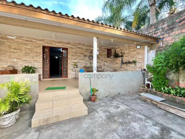 Casa / Sobrado para Venda em Canoas/RS São José 5 Quartos