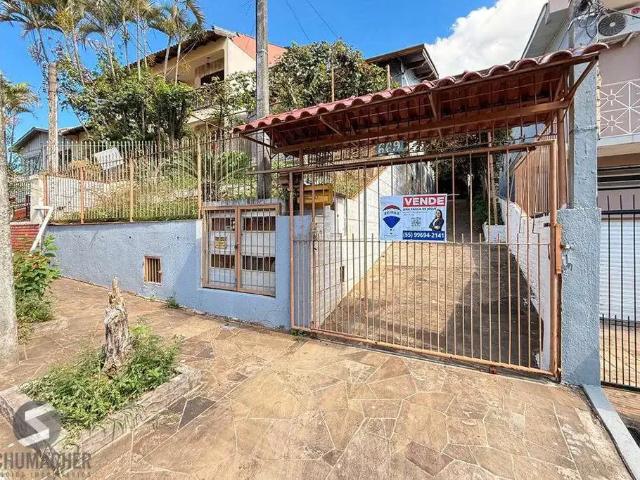 Casa / Sobrado para Venda em Canoas/RS São José 5 Quartos