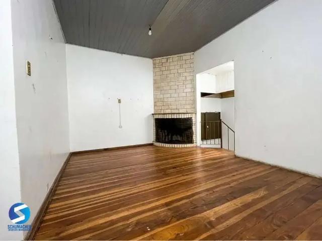 Casa / Sobrado para Venda em Canoas/RS São José 6 Quartos