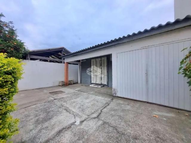 Casa / Sobrado para Venda em Canoas/RS São José 2 Quartos