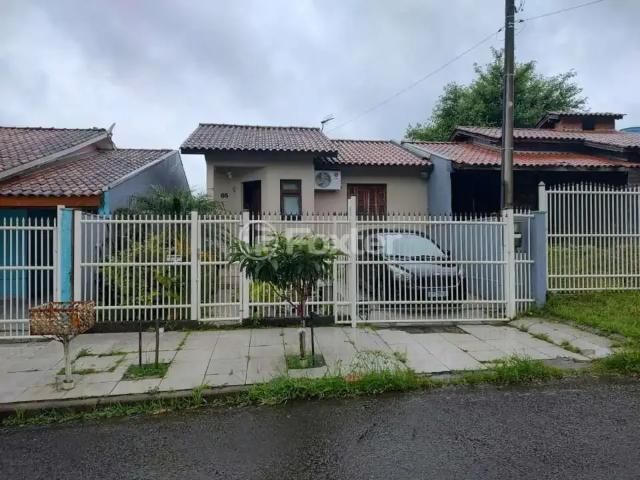 Casa / Sobrado para Venda em Canoas/RS São José 2 Quartos