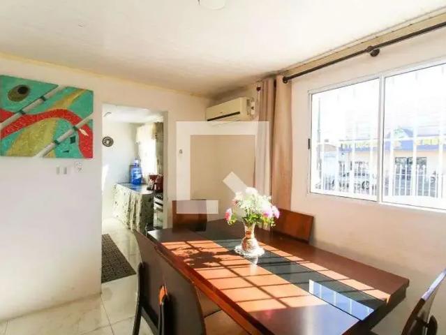 Casa / Sobrado para Venda em Canoas/RS São José 2 Quartos