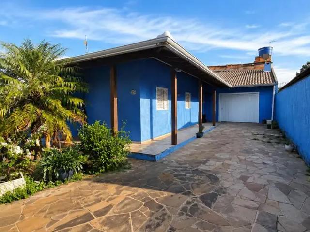 Casa / Sobrado para Venda em Canoas/RS São José 2 Quartos