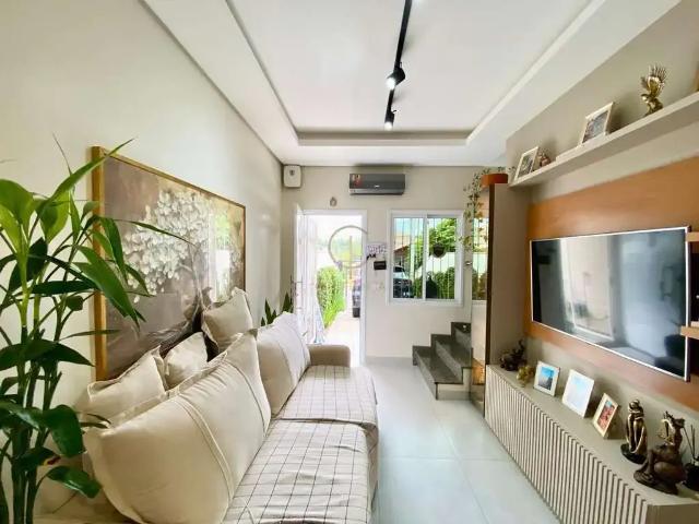Casa / Sobrado para Venda em Canoas/RS São José 2 Quartos