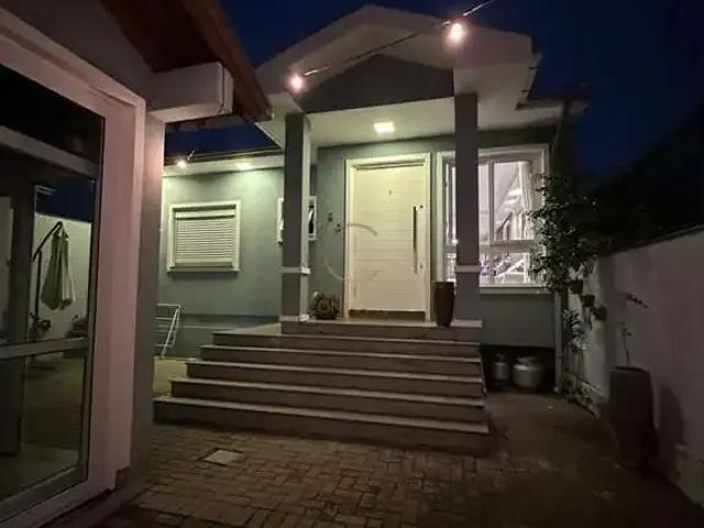Casa / Sobrado para Venda em Canoas/RS São José 3 Quartos