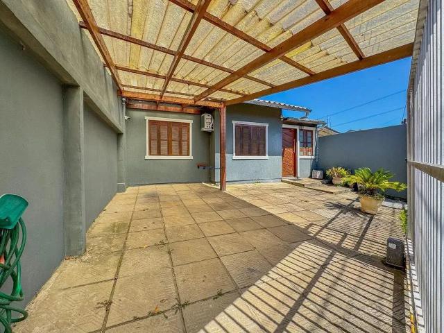 Casa / Sobrado para Venda em Canoas/RS São José 3 Quartos