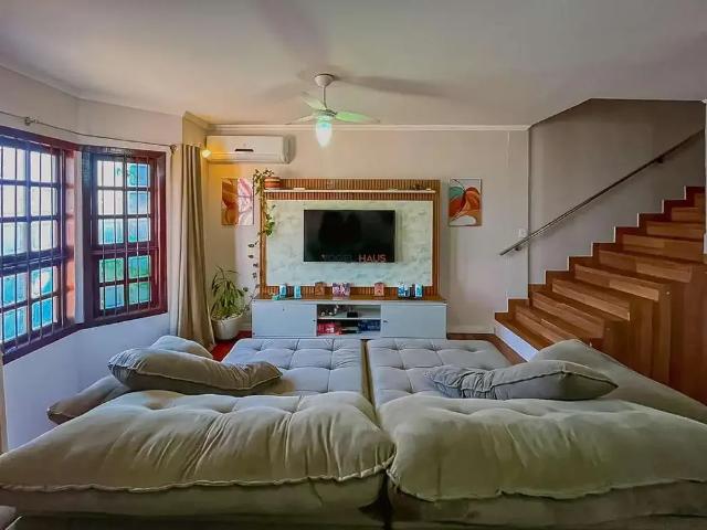 Casa / Sobrado para Venda em Canoas/RS São José 3 Quartos