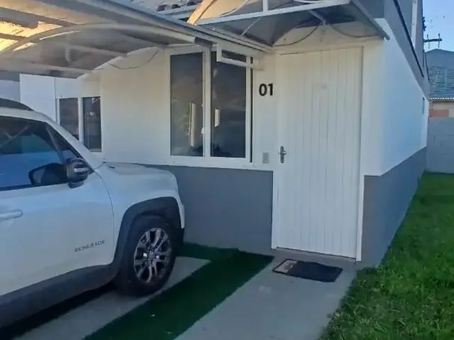 Casa / Sobrado para Venda em Canoas/RS São Luis 2 Quartos