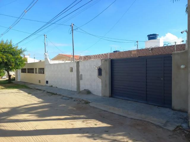Casa / Sobrado para Venda em Cabedelo/PB Camboinha 3 Quartos