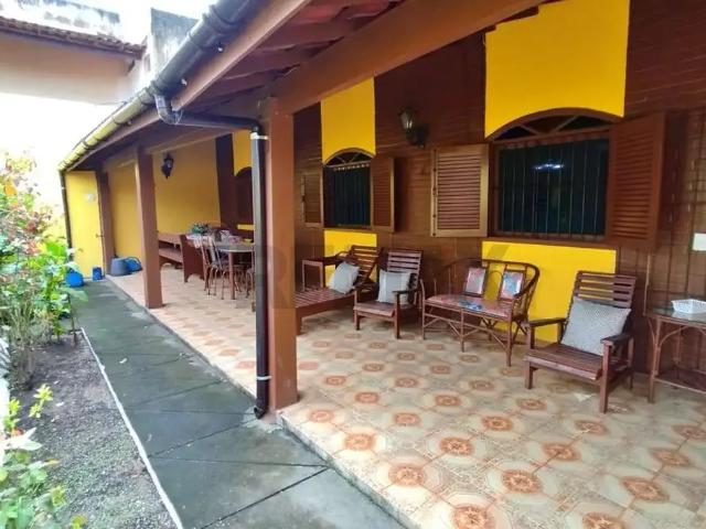 Casa / Sobrado para Venda em Cabo Frio/RJ Unamar 3 Quartos