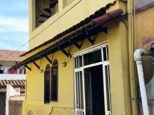 Casa / Sobrado para Venda em Cabo Frio/RJ Unamar 3 Quartos