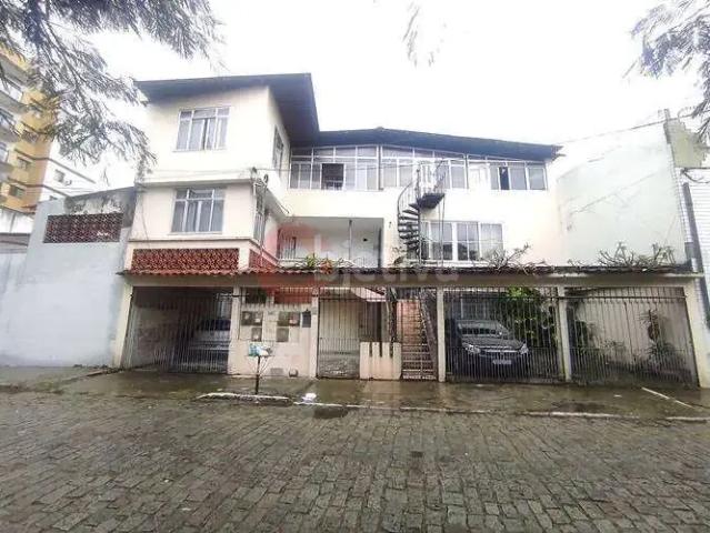 Casa / Sobrado para Venda em Cabo Frio/RJ Vila Nova 12 Quartos