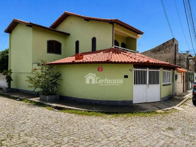 Casa / Sobrado para Venda em Cabo Frio/RJ Vila Blanche 3 Quartos