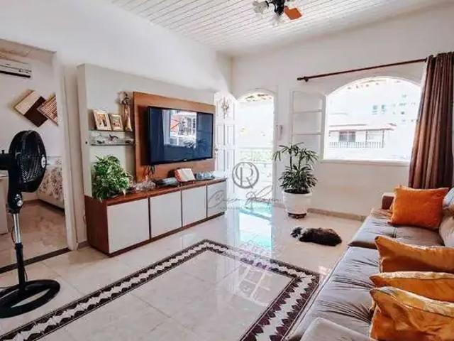 Casa / Sobrado para Venda em Cabo Frio/RJ Braga 4 Quartos