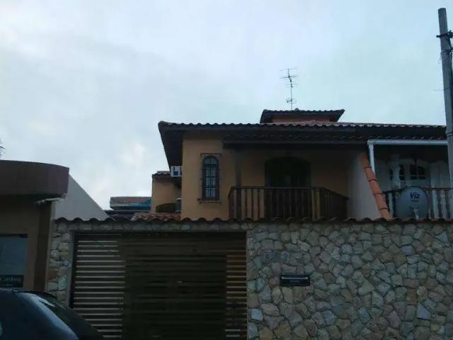 Casa / Sobrado para Venda em Cabo Frio/RJ Braga 4 Quartos