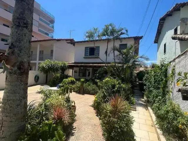 Casa / Sobrado para Venda em Cabo Frio/RJ Braga 4 Quartos